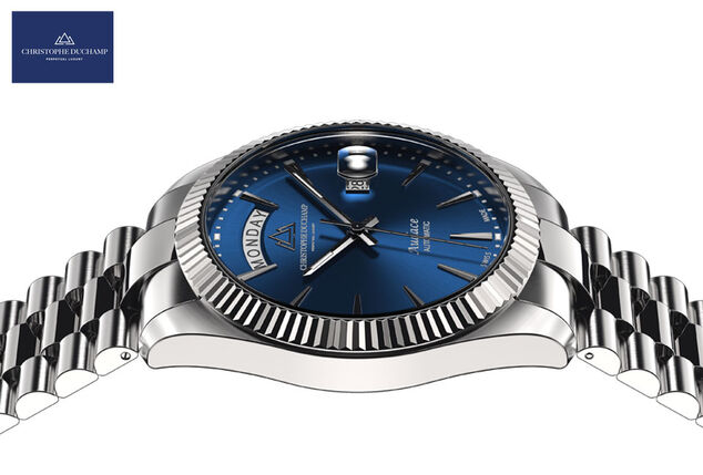 Horloge van Christophe Duchamp - Outspot